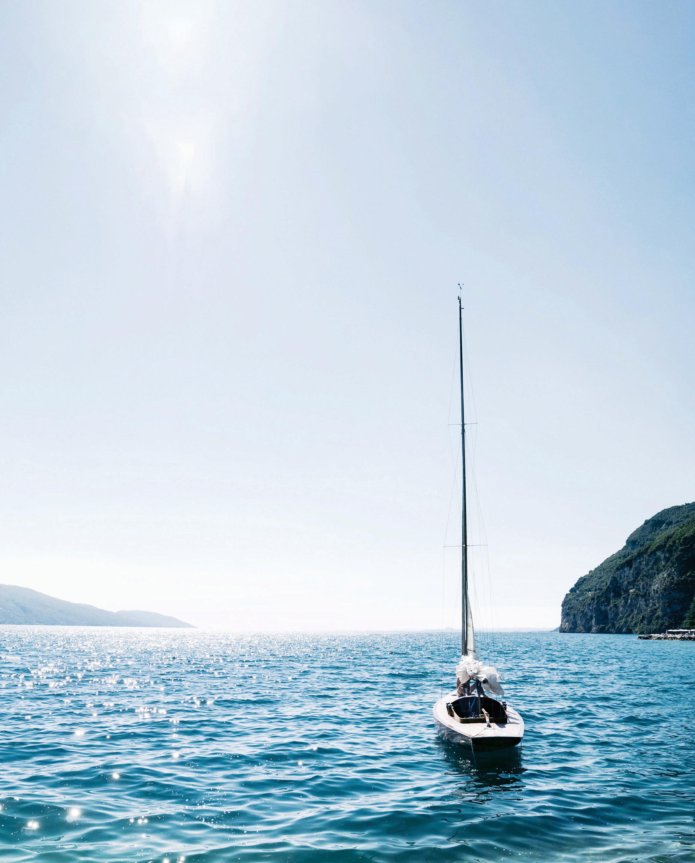 The Lake Life Cheat Sheet | Town & Country US - fashion - Read this ...