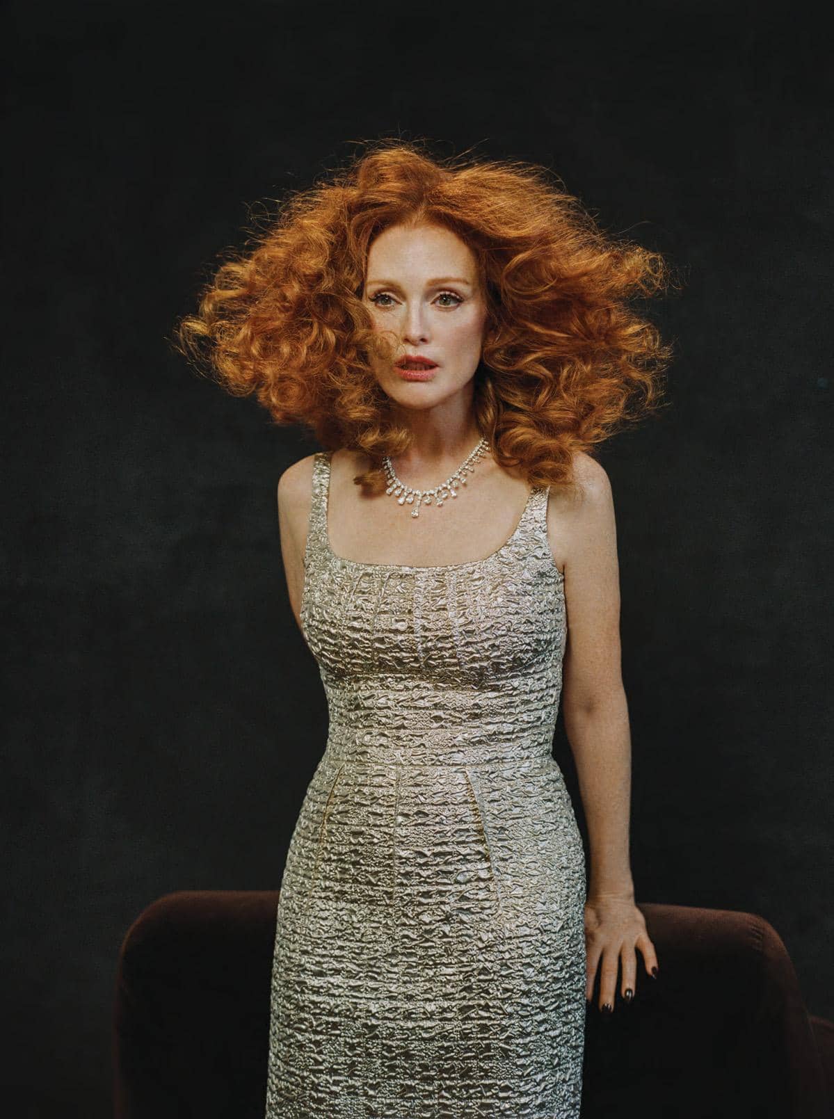 JULIANNE MOORE'S DANGEROUS HOUSEWIVES