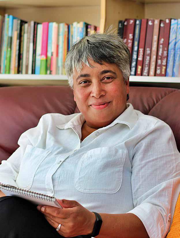 helping HANDS | woman & home South Africa - lifestyle - Read this story ...