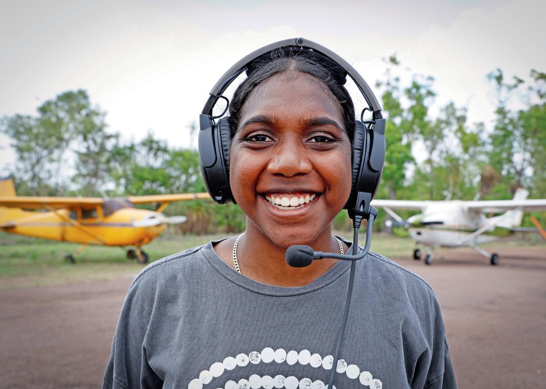 Flying into THE HISTORY BOOKS | New Idea - lifestyle - Read this story ...