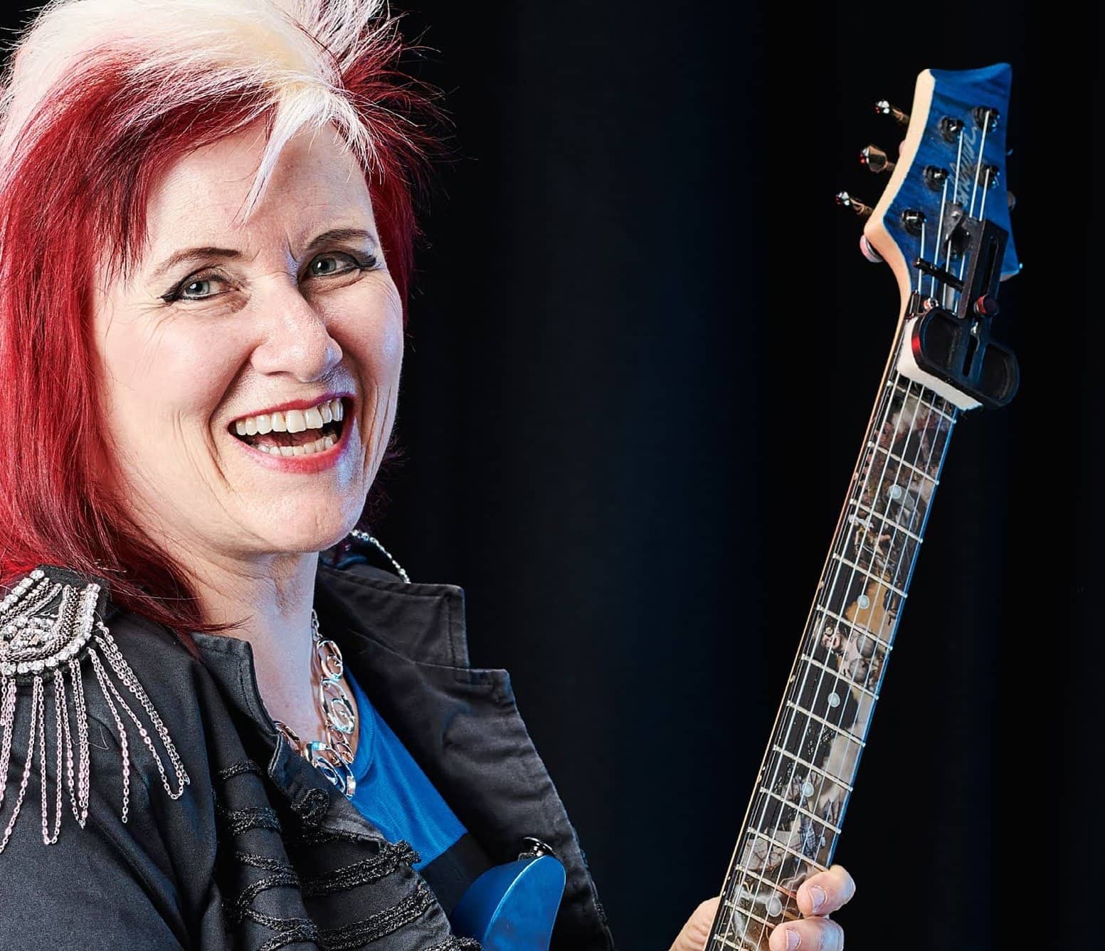 Jennifer Batten's Instagram, Twitter & Facebook on IDCrawl