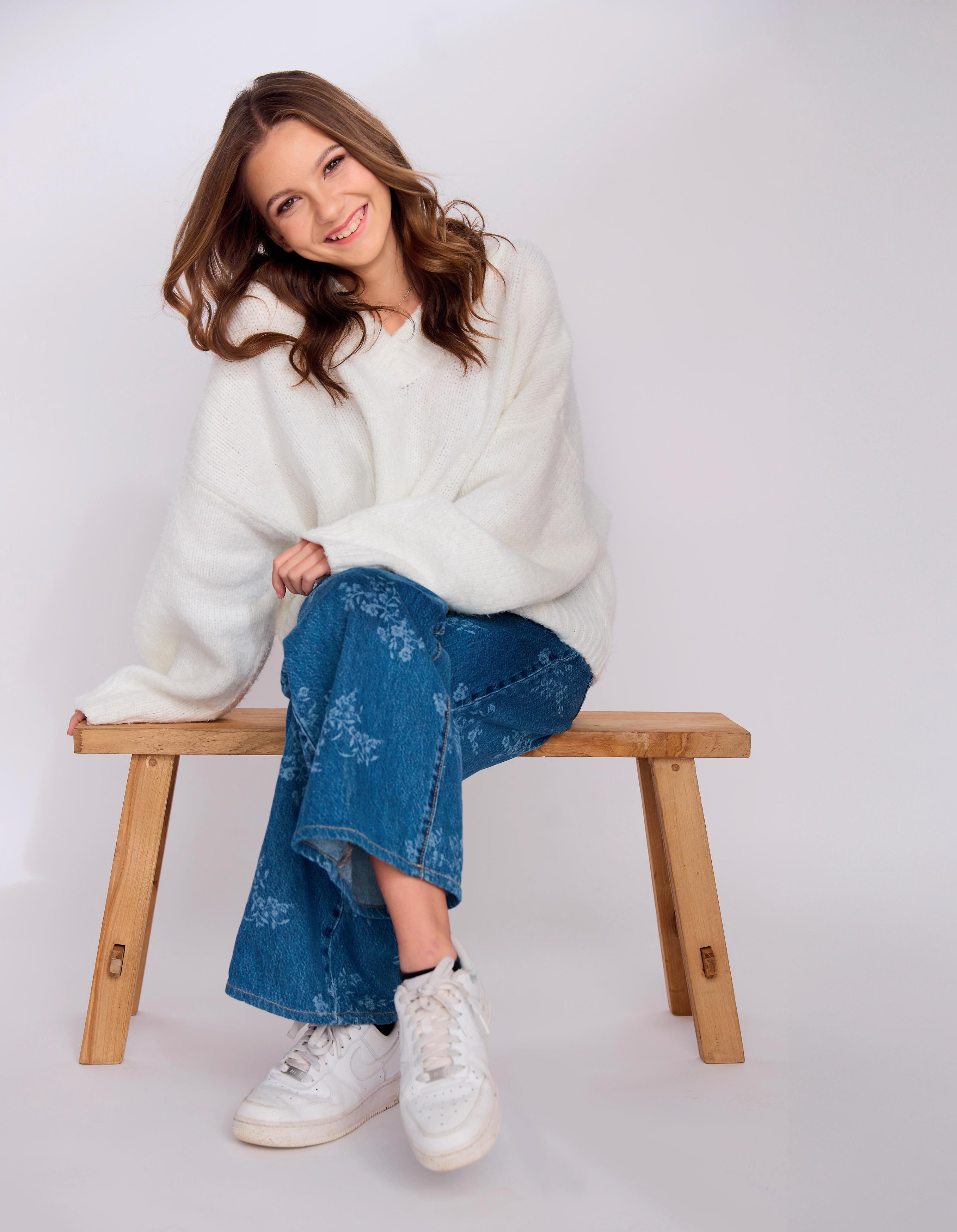 KIWI MOVIE STAR'S HOLLYWOOD HORROR | Woman’s Day Magazine New Zealand ...