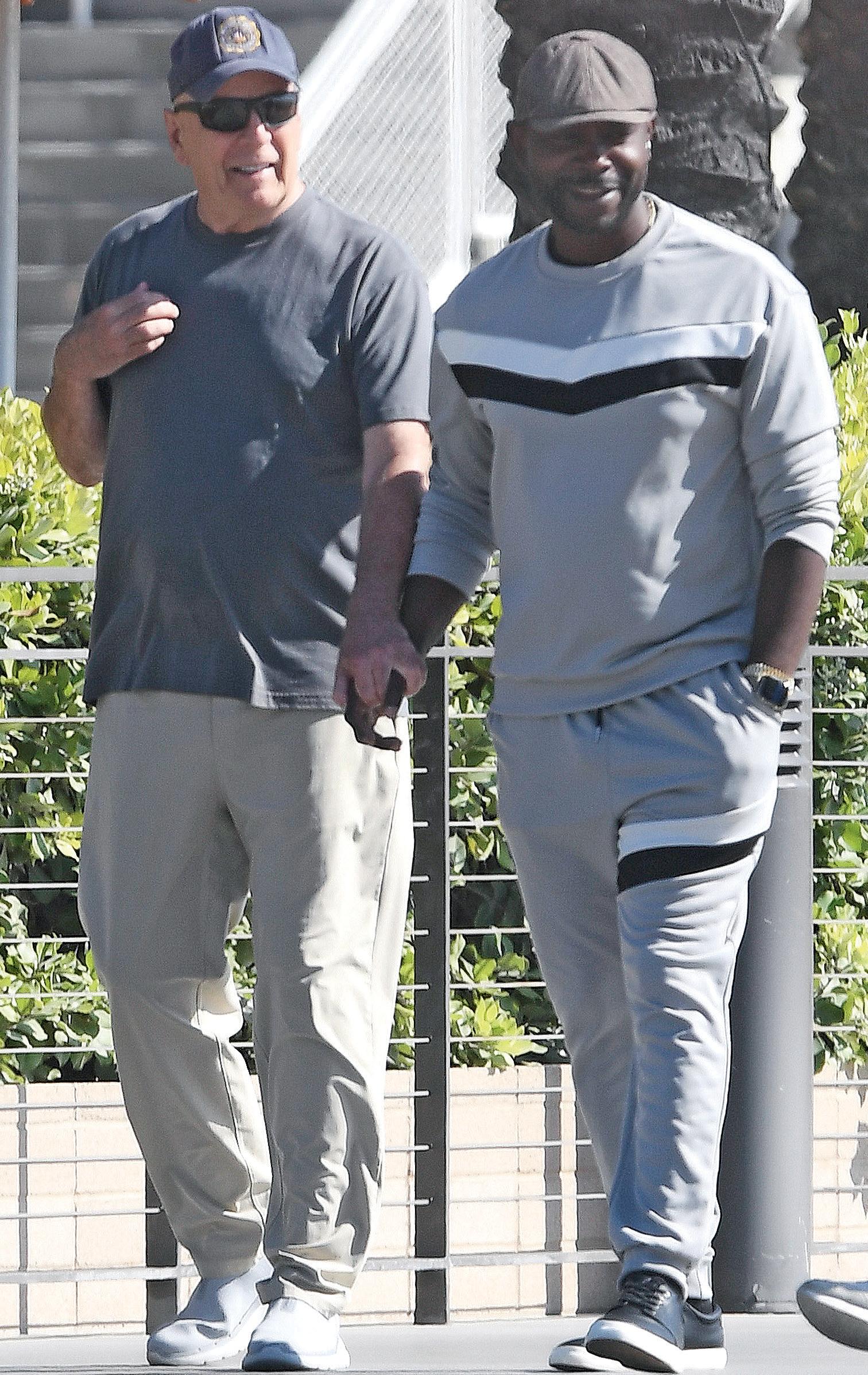 BRUCE WILLIS STILL SMILING | WHO - celebrity - Read this story on ...