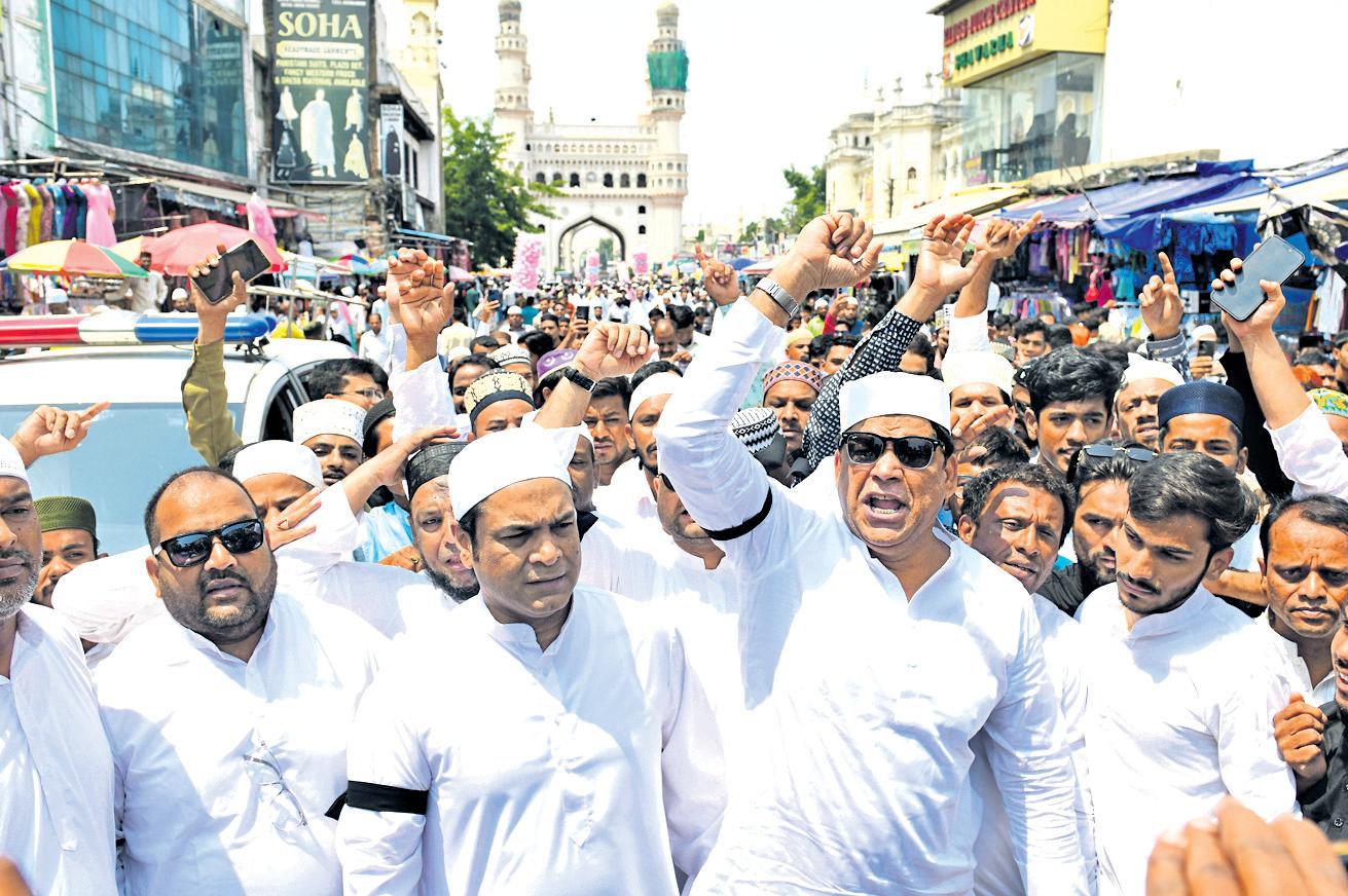 Muslims protest against Pahalgam attacks, slam Pakistan | Telangana ...