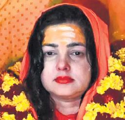 Former glam girl as Kinnar akhara chief triggers waves - Read this ...