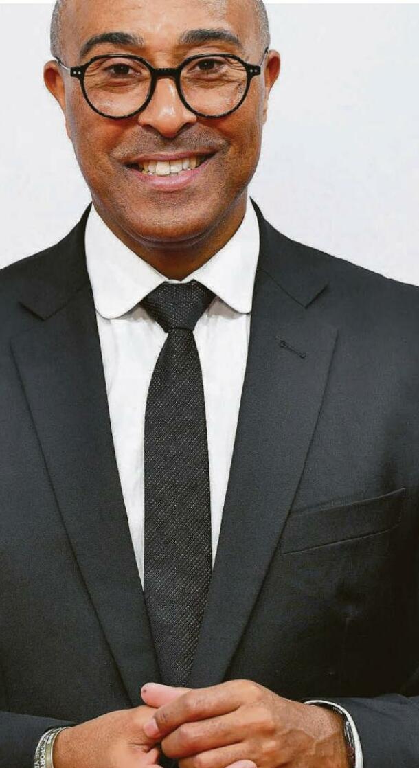 How Colin Jackson got a spring back in his step | Irish Daily Mirror ...