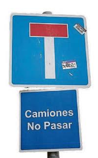 Qué...? Spanish road signs baffle villagers | Scottish Daily Express ...