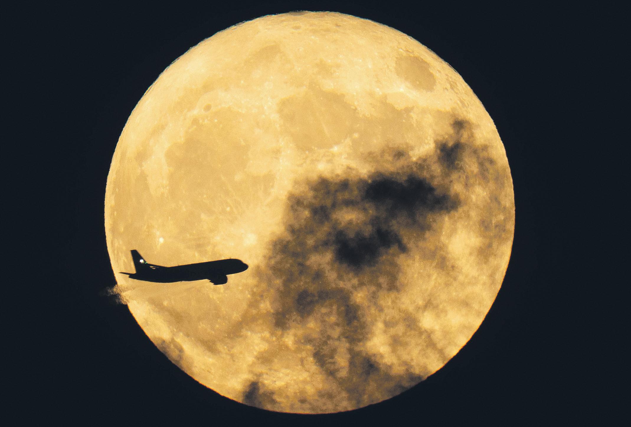 Dark side of the boon Concern as lunar prospectors compete to exploit ...
