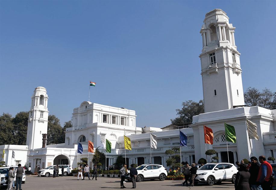 Rajnath to unveil portraits of Vajpayee, Pandit Malaviya at Delhi ...