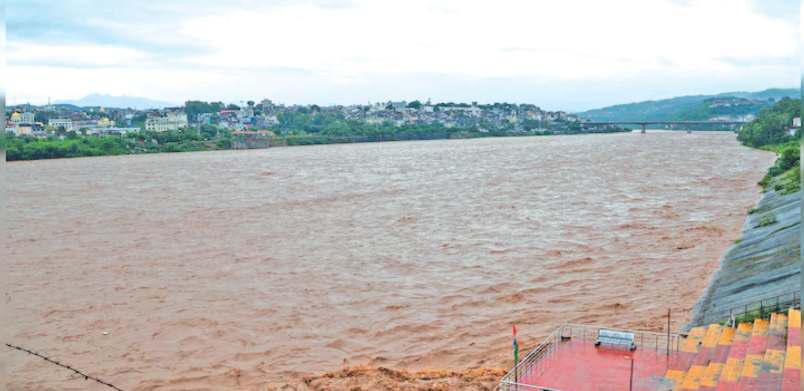 India Issues Fresh Flood Alerts On ‘Humanitarian Grounds' To Pakistan ...