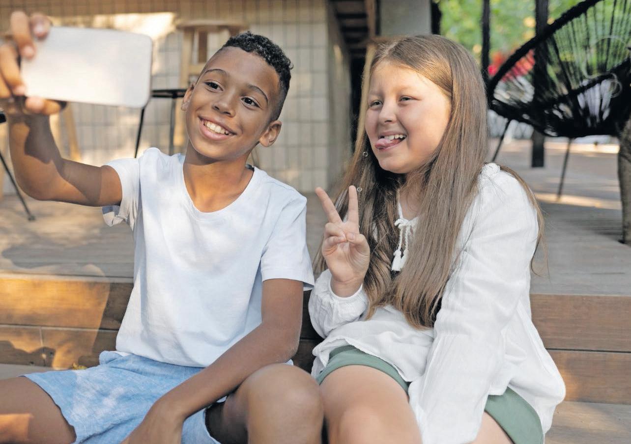 TIPS TO OVERCOME THE STRESS OF MAKING NEW FRIENDS THIS SCHOOL YEAR ...