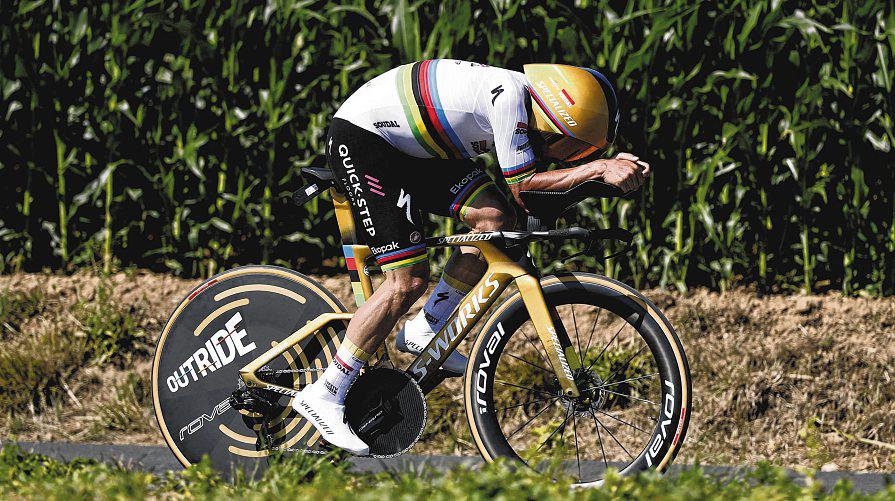 Tour de France 2025 Evenepoel aces time trial, Pogacar in yellow | The ...