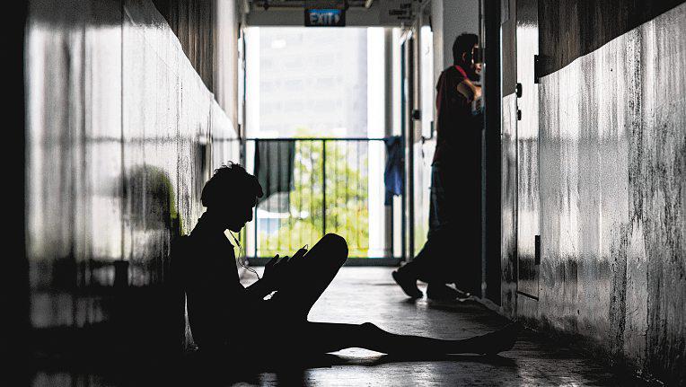 Migrant workers avoid seeking mental health help for fear of job loss ...