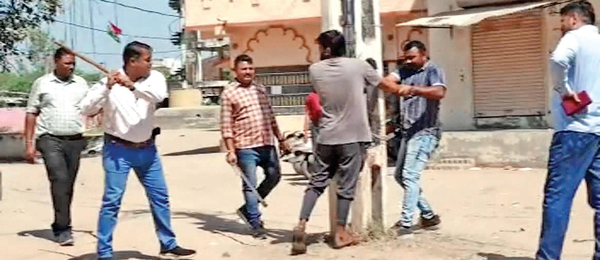 Kheda flogging: HC frames charges against four cops