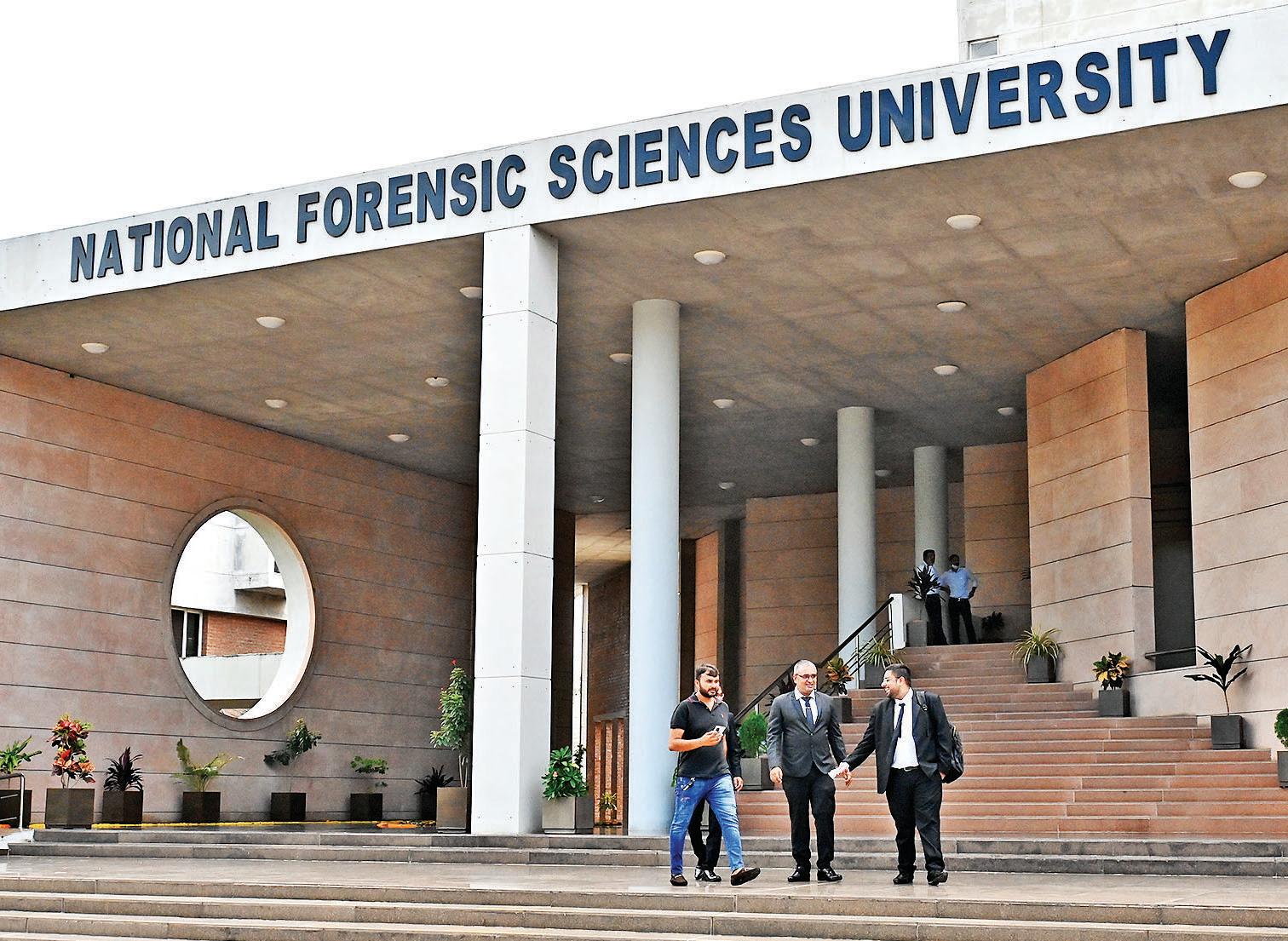 Underwater forensics to combat drug, arms trade | Ahmedabad Mirror ...