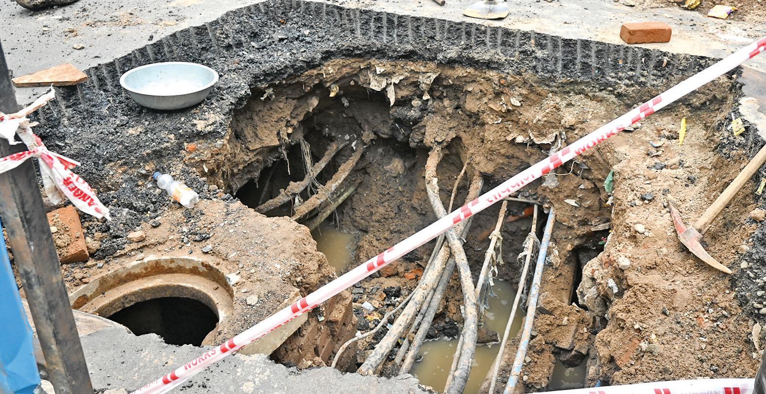 Can't repair, so install warning signs instead | Ahmedabad Mirror ...