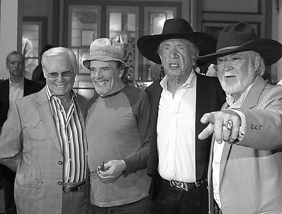 The Crystal Palace, honky-tonk heaven in Bakersfield, shuts down | Los ...